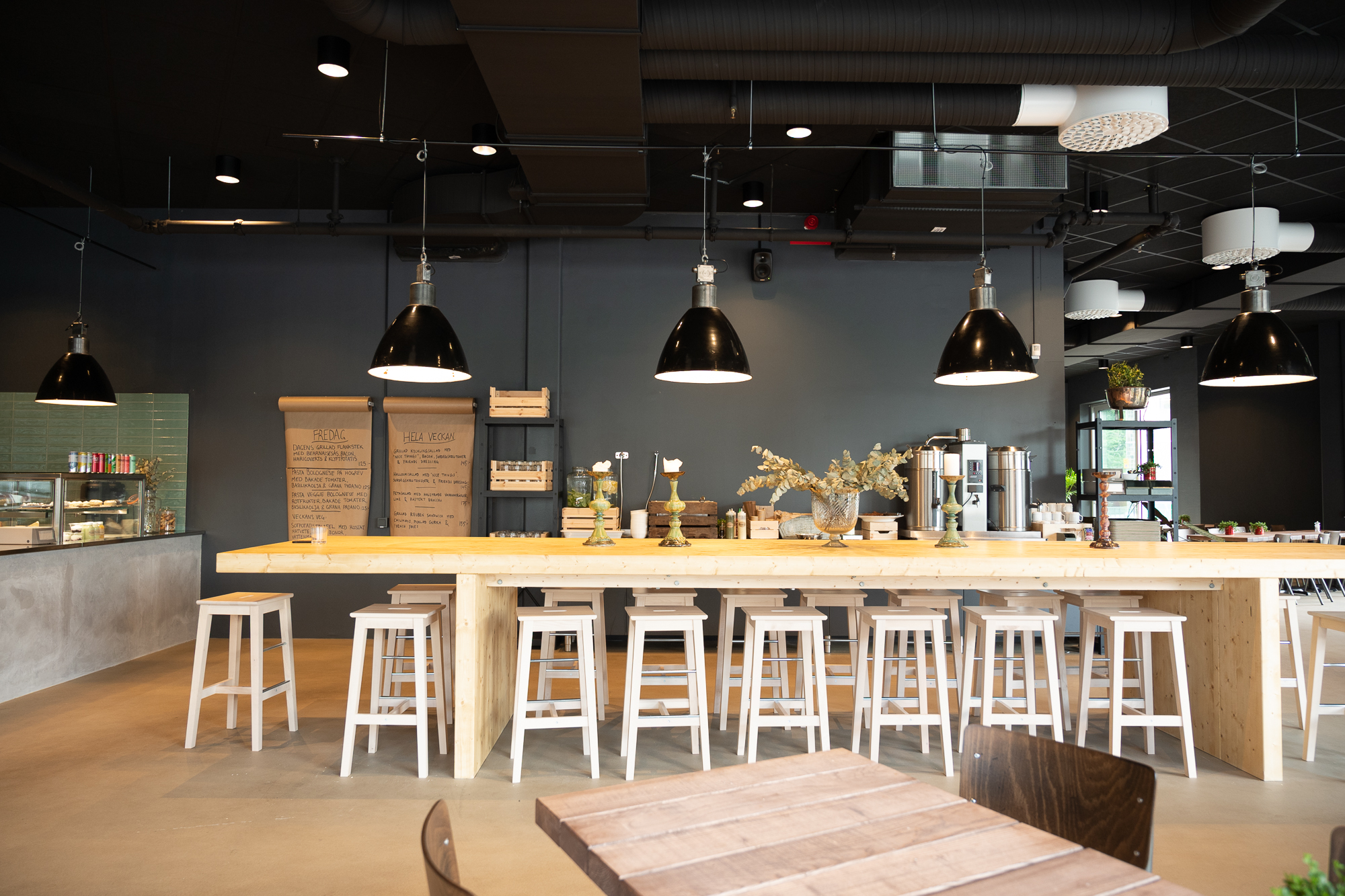 Friends Corner – Friends corner